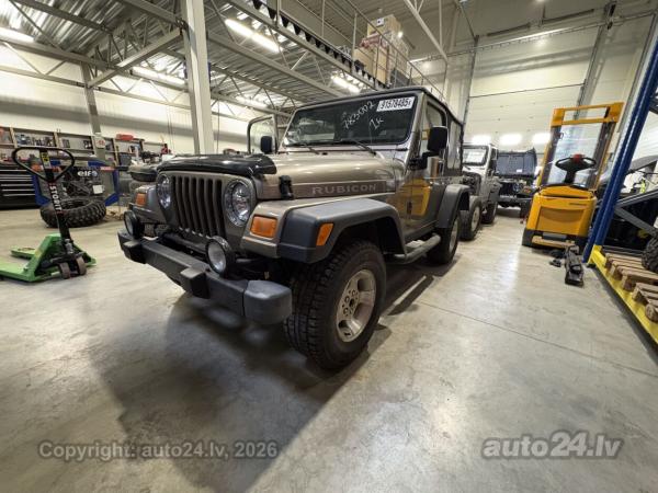 Pelēks Jeep Wrangler 2004 Tallina, ar dzinēja tilpumu 4.00 L un nobraukumu 160 tūkst. km par 8000 €, foto 2 vietnē AUTOMOTO.COM.LV