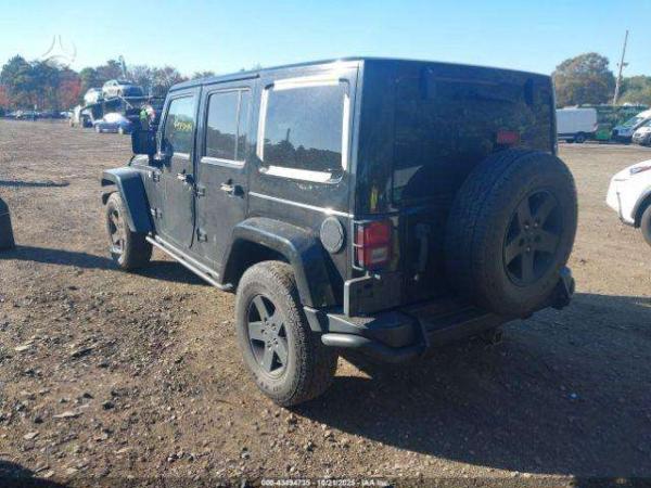 Pelēks Jeep Wrangler 2012 Klaipėda, ar dzinēja tilpumu 3.60 L un nobraukumu 206 tūkst. km par 12500 €, foto 3 vietnē AUTOMOTO.COM.LV