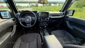 Pelēks Jeep Wrangler 2012 Tartu, ar dzinēja tilpumu 2.80 L un nobraukumu 220 tūkst. km par 24900 €, foto 12 vietnē AUTOMOTO.COM.LV