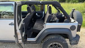 Pelēks Jeep Wrangler 2012 Tartu, ar dzinēja tilpumu 2.80 L un nobraukumu 220 tūkst. km par 24900 €, foto 14 vietnē AUTOMOTO.COM.LV