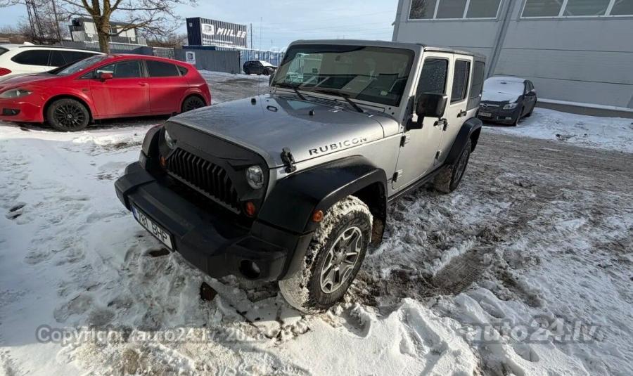Pelēks Jeep Wrangler 2012 Tartu, ar dzinēja tilpumu 2.80 L un nobraukumu 220 tūkst. km par 24900 €, foto 16 vietnē AUTOMOTO.COM.LV
