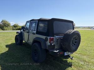 Grey Jeep Wrangler 2014 in Tallinn, with an engine capacity of 3.60 L and mileage of 0 thousand km for 19600 €, photo 3 on AUTOMOTO.COM.LV