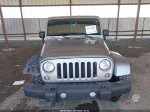 Pelēks Jeep Wrangler 2015 Klaipėda, ar dzinēja tilpumu 3.60 L un nobraukumu 90 tūkst. km par 10000 €, foto 9 vietnē AUTOMOTO.COM.LV