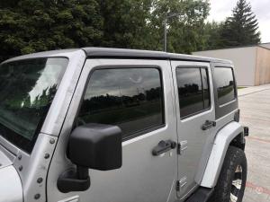 Grey Jeep Wrangler 2016 in Siauliai, with an engine capacity of 3.60 L and mileage of 217 thousand km for 12800 €, photo 7 on AUTOMOTO.COM.LV