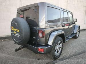 Pelēks Jeep Wrangler 2017 Viļņa, ar dzinēja tilpumu 3.60 L un nobraukumu 93 tūkst. km par 24990 €, foto 7 vietnē AUTOMOTO.COM.LV