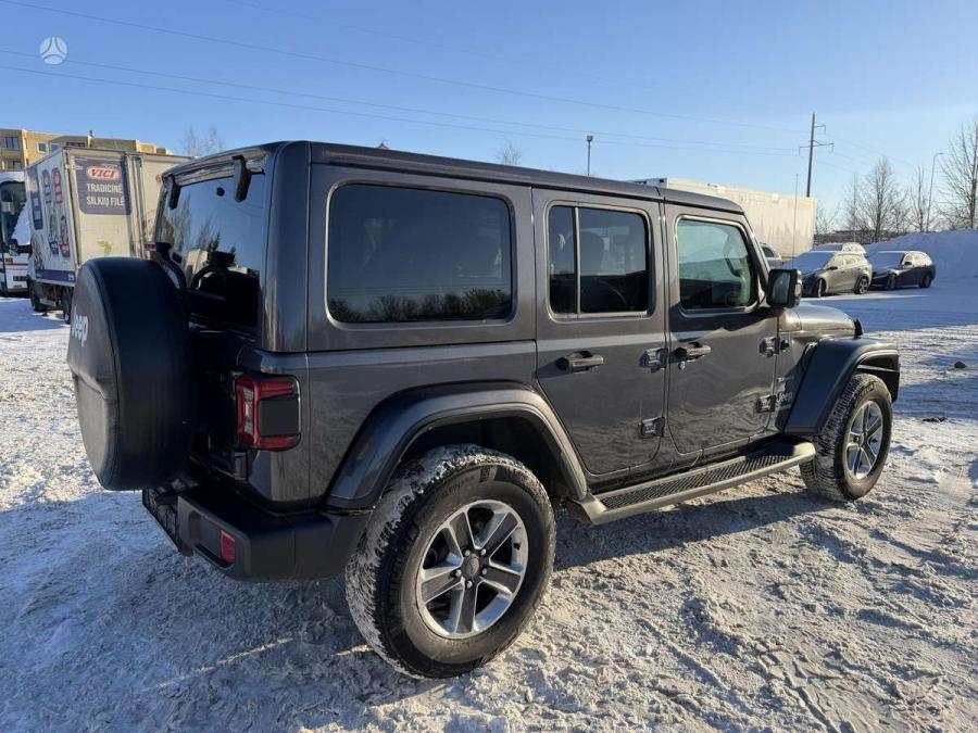 Pelēks Jeep Wrangler 2019 Šauļi, ar dzinēja tilpumu 2.14 L un nobraukumu 219 tūkst. km par 20900 €, foto 4 vietnē AUTOMOTO.COM.LV
