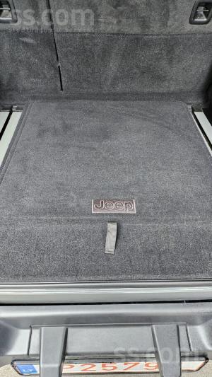 Grey Jeep Wrangler 2019 in Vilnius, with an engine capacity of 2.20 L and mileage of 0 thousand km for 37999 €, photo 9 on AUTOMOTO.COM.LV