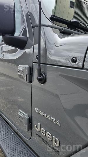 Grey Jeep Wrangler 2019 in Vilnius, with an engine capacity of 2.20 L and mileage of 0 thousand km for 37999 €, photo 10 on AUTOMOTO.COM.LV