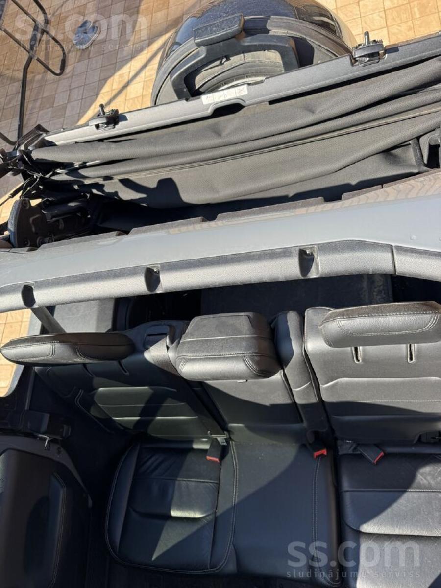 Grey Jeep Wrangler 2019 in Riga, with an engine capacity of 2.00 L and mileage of 95 thousand km for 40500 €, photo 7 on AUTOMOTO.COM.LV