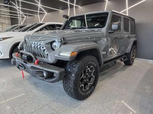 Pelēks Jeep Wrangler 2020 Šauļi, ar dzinēja tilpumu 3.60 L un nobraukumu 45 tūkst. km par 39950 €, foto 4 vietnē AUTOMOTO.COM.LV