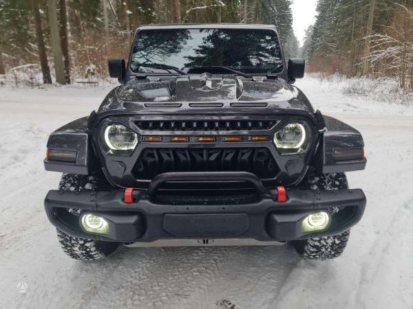 Pelēks Jeep Wrangler 2020 Prienai, ar dzinēja tilpumu 3.60 L un nobraukumu 114 tūkst. km par 28500 €, foto 3 vietnē AUTOMOTO.COM.LV