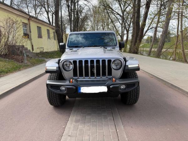 Grey Jeep Wrangler 2020 in Vilnius, with an engine capacity of 3.60 L and mileage of 38 thousand km for 37900 €, photo 1 on AUTOMOTO.COM.LV