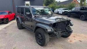 Grey Jeep Wrangler 2020 in Ukmerge, with an engine capacity of 3.60 L and mileage of 68 thousand km for 13450 €, photo 6 on AUTOMOTO.COM.LV