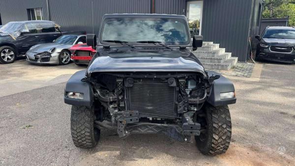 Pelēks Jeep Wrangler 2020 Ukmergė, ar dzinēja tilpumu 3.60 L un nobraukumu 68 tūkst. km par 13450 €, foto 6 vietnē AUTOMOTO.COM.LV