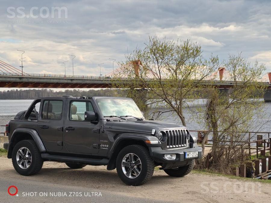 Pelēks Jeep Wrangler 2021 Rīga, ar dzinēja tilpumu 2.00 L un nobraukumu 50 tūkst. km par 42600 €, foto 3 vietnē AUTOMOTO.COM.LV