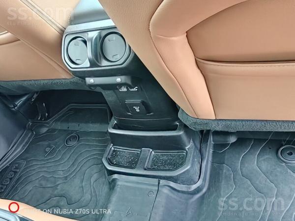 Pelēks Jeep Wrangler 2021 Rīga, ar dzinēja tilpumu 2.00 L un nobraukumu 50 tūkst. km par 42600 €, foto 7 vietnē AUTOMOTO.COM.LV