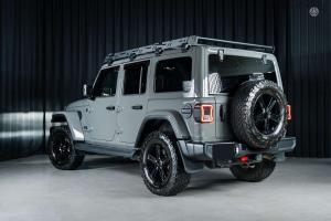 Pelēks Jeep Wrangler 2021 Viļņa, ar dzinēja tilpumu 2.99 L un nobraukumu 42 tūkst. km par 45000 €, foto 7 vietnē AUTOMOTO.COM.LV
