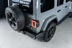 Pelēks Jeep Wrangler 2021 Viļņa, ar dzinēja tilpumu 2.99 L un nobraukumu 42 tūkst. km par 45000 €, foto 15 vietnē AUTOMOTO.COM.LV