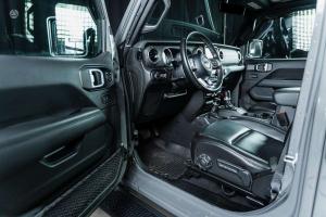 Pelēks Jeep Wrangler 2021 Viļņa, ar dzinēja tilpumu 2.99 L un nobraukumu 42 tūkst. km par 45000 €, foto 27 vietnē AUTOMOTO.COM.LV