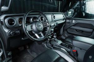Pelēks Jeep Wrangler 2021 Viļņa, ar dzinēja tilpumu 2.99 L un nobraukumu 42 tūkst. km par 45000 €, foto 29 vietnē AUTOMOTO.COM.LV