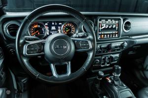 Pelēks Jeep Wrangler 2021 Viļņa, ar dzinēja tilpumu 2.99 L un nobraukumu 42 tūkst. km par 45000 €, foto 30 vietnē AUTOMOTO.COM.LV