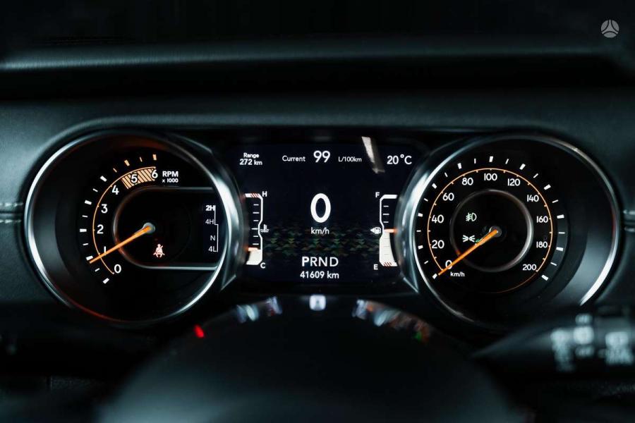 Pelēks Jeep Wrangler 2021 Viļņa, ar dzinēja tilpumu 2.99 L un nobraukumu 42 tūkst. km par 45000 €, foto 32 vietnē AUTOMOTO.COM.LV