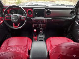 Pelēks Jeep Wrangler 2022 Viļņa, ar dzinēja tilpumu 3.00 L un nobraukumu 30 tūkst. km par 48500 €, foto 22 vietnē AUTOMOTO.COM.LV