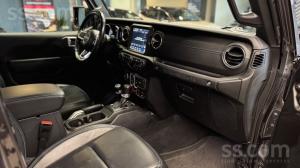 Grey Jeep Wrangler 2022 in Riga, with an engine capacity of 2.00 L and mileage of 85 thousand km for 69900 €, photo 18 on AUTOMOTO.COM.LV