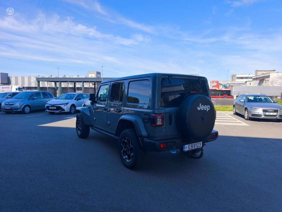 Grey Jeep Wrangler 2022 in Kaunas, with an engine capacity of 2.00 L and mileage of 74 thousand km for 46950 €, photo 6 on AUTOMOTO.COM.LV