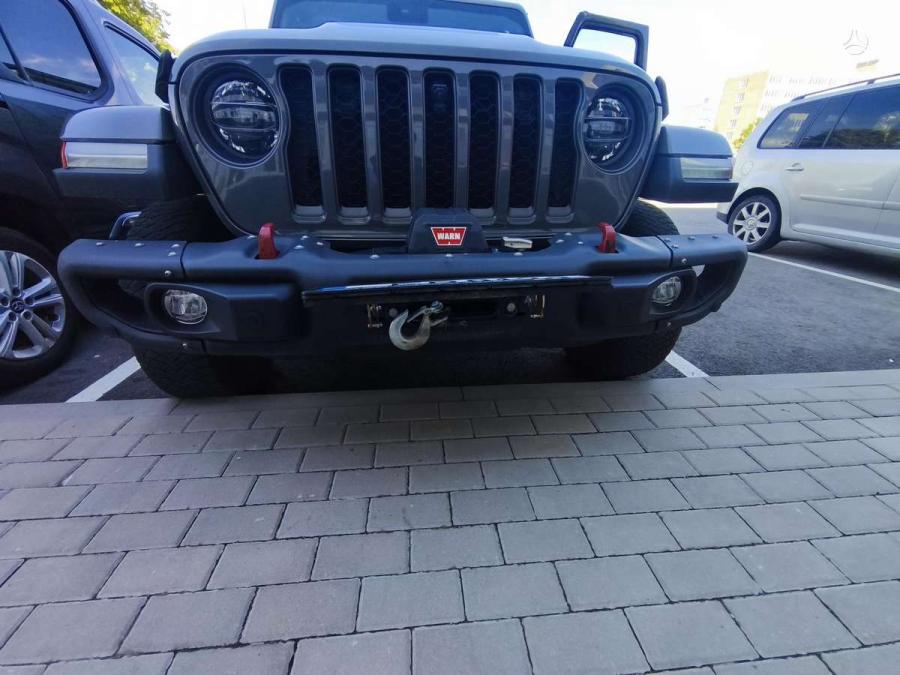 Grey Jeep Wrangler 2022 in Kaunas, with an engine capacity of 2.00 L and mileage of 74 thousand km for 46950 €, photo 7 on AUTOMOTO.COM.LV