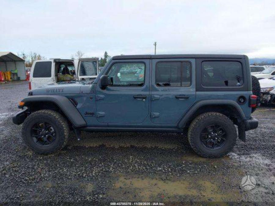 Pelēks Jeep Wrangler 2024 Klaipėda, ar dzinēja tilpumu 3.60 L un nobraukumu 9 tūkst. km par 17600 €, foto 15 vietnē AUTOMOTO.COM.LV