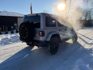 Pelēks Jeep Wrangler 2024 Kauņa, ar dzinēja tilpumu 2.00 L un nobraukumu 12 tūkst. km par 67000 €, foto 7 vietnē AUTOMOTO.COM.LV
