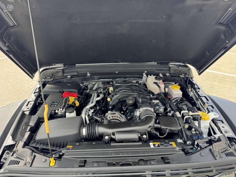Grey Jeep Wrangler 2024 in Vilnius, with an engine capacity of 3.60 L and mileage of 15 thousand km for 37999 €, photo 41 on AUTOMOTO.COM.LV