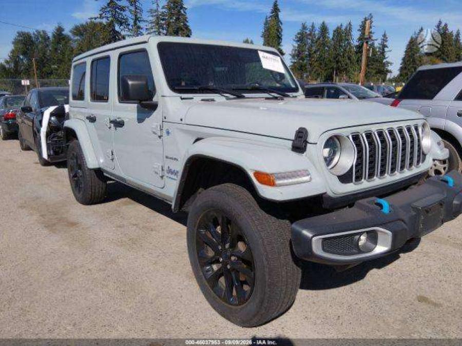 Pelēks Jeep Wrangler 2024 Klaipėda, ar dzinēja tilpumu 2.00 L un nobraukumu 72 tūkst. km par 19500 €, foto 1 vietnē AUTOMOTO.COM.LV