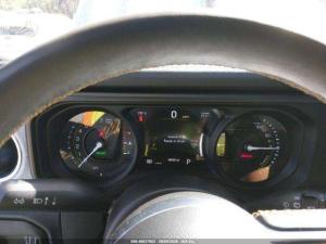 Pelēks Jeep Wrangler 2024 Klaipėda, ar dzinēja tilpumu 2.00 L un nobraukumu 72 tūkst. km par 19500 €, foto 8 vietnē AUTOMOTO.COM.LV
