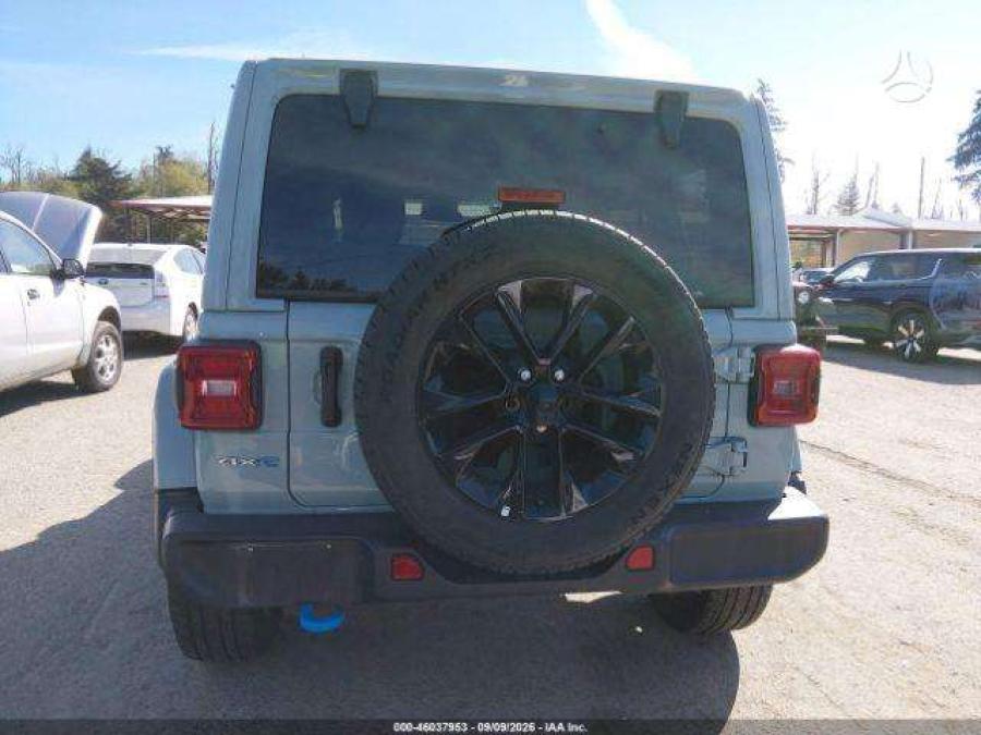 Pelēks Jeep Wrangler 2024 Klaipėda, ar dzinēja tilpumu 2.00 L un nobraukumu 72 tūkst. km par 19500 €, foto 17 vietnē AUTOMOTO.COM.LV