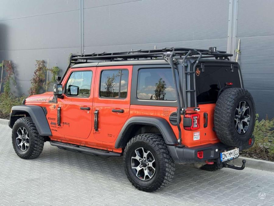 Orange Jeep Wrangler 2019 in Vilnius, with an engine capacity of 2.20 L and mileage of 119 thousand km for 34950 €, photo 3 on AUTOMOTO.COM.LV