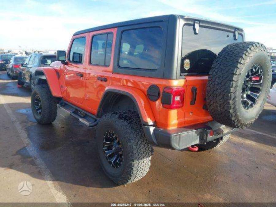 Orange Jeep Wrangler 2019 in Klaipeda, with an engine capacity of 3.60 L and mileage of 73 thousand km for 14000 €, photo 3 on AUTOMOTO.COM.LV