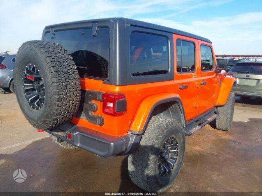 Orange Jeep Wrangler 2019 in Klaipeda, with an engine capacity of 3.60 L and mileage of 73 thousand km for 14000 €, photo 4 on AUTOMOTO.COM.LV