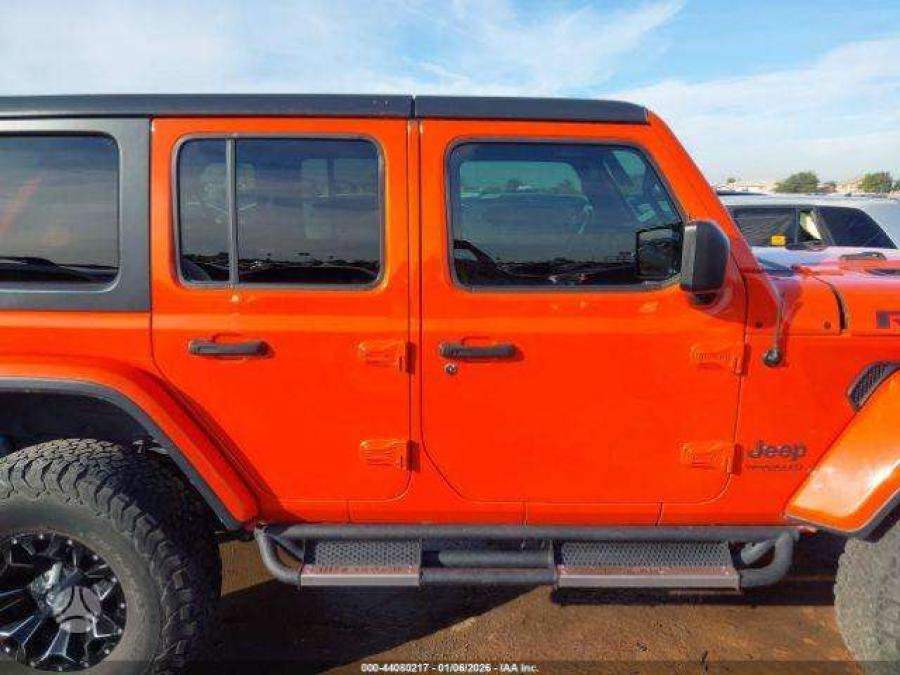 Orange Jeep Wrangler 2019 in Klaipeda, with an engine capacity of 3.60 L and mileage of 73 thousand km for 14000 €, photo 13 on AUTOMOTO.COM.LV