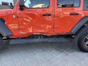 Oranžs Jeep Wrangler 2019 Šauļi, ar dzinēja tilpumu 3.60 L un nobraukumu 200 tūkst. km par 12950 €, foto 20 vietnē AUTOMOTO.COM.LV