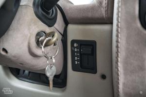 Sarkans Jeep Wrangler 2003 Marijampole, ar dzinēja tilpumu 4.00 L un nobraukumu 22 tūkst. km par 18850 €, foto 36 vietnē AUTOMOTO.COM.LV