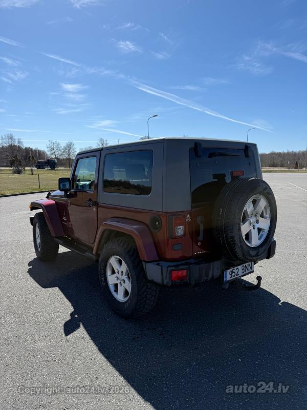 Sarkans Jeep Wrangler 2008 Kerdla, ar dzinēja tilpumu 2.80 L un nobraukumu 224 tūkst. km par 15000 €, foto 5 vietnē AUTOMOTO.COM.LV
