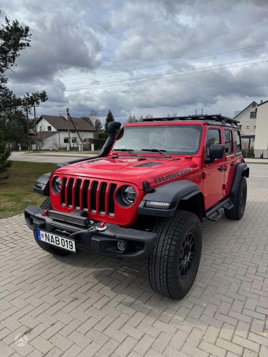Sarkans Jeep Wrangler 2018 Viļņa, ar dzinēja tilpumu 3.60 L un nobraukumu 123 tūkst. km par 35000 €, foto 2 vietnē AUTOMOTO.COM.LV
