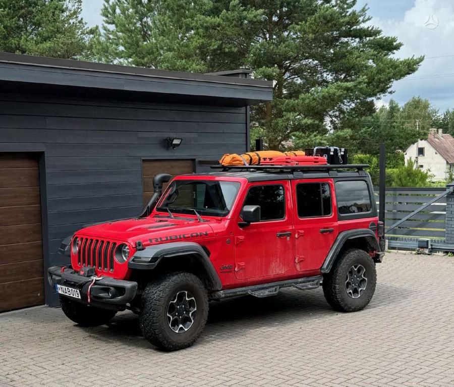 Sarkans Jeep Wrangler 2018 Viļņa, ar dzinēja tilpumu 3.60 L un nobraukumu 123 tūkst. km par 35000 €, foto 13 vietnē AUTOMOTO.COM.LV