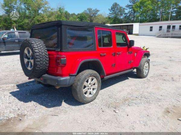 Red Jeep Wrangler 2018 in Klaipeda, with an engine capacity of 2.00 L and mileage of 187 thousand km for 10200 €, photo 4 on AUTOMOTO.COM.LV