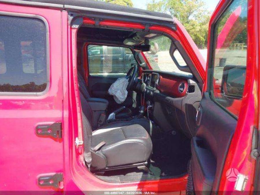 Sarkans Jeep Wrangler 2018 Klaipėda, ar dzinēja tilpumu 2.00 L un nobraukumu 187 tūkst. km par 10200 €, foto 6 vietnē AUTOMOTO.COM.LV