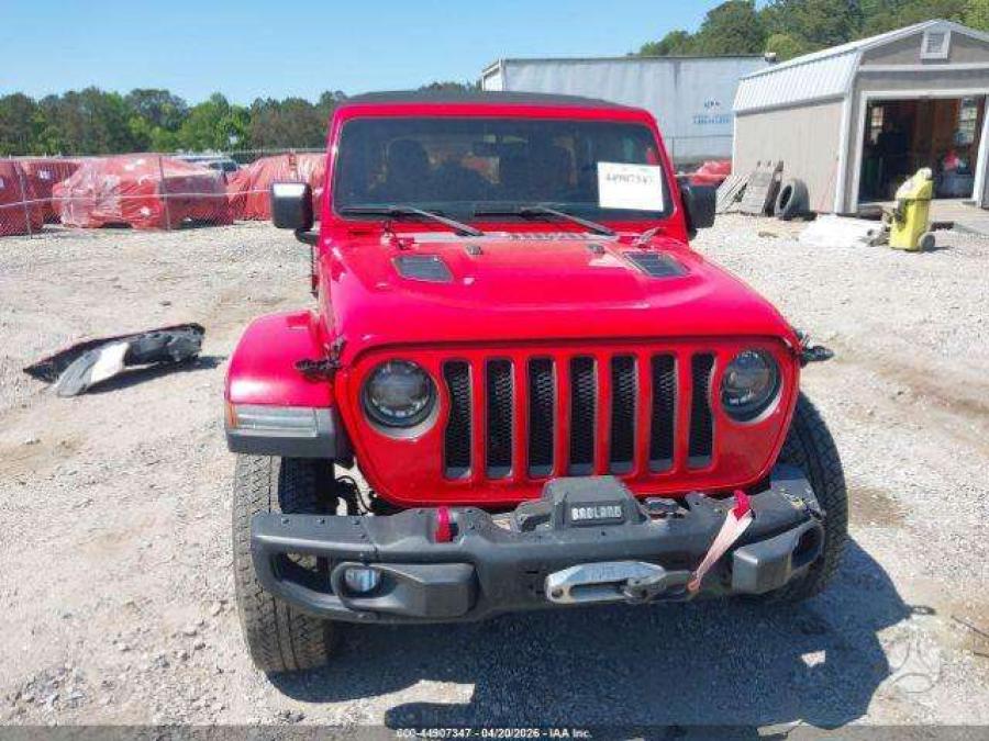 Sarkans Jeep Wrangler 2018 Klaipėda, ar dzinēja tilpumu 2.00 L un nobraukumu 187 tūkst. km par 10200 €, foto 14 vietnē AUTOMOTO.COM.LV