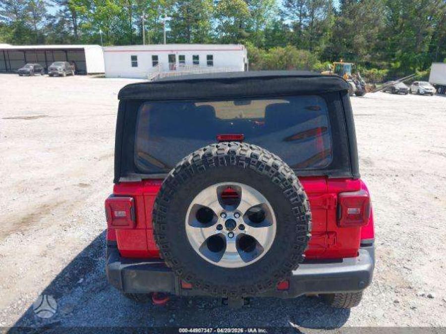 Sarkans Jeep Wrangler 2018 Klaipėda, ar dzinēja tilpumu 2.00 L un nobraukumu 187 tūkst. km par 10200 €, foto 18 vietnē AUTOMOTO.COM.LV