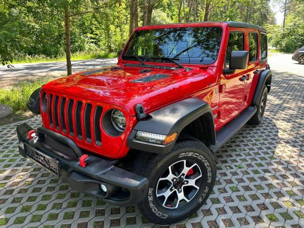 Red Jeep Wrangler 2020 in Vilnius, with an engine capacity of 2.00 L and mileage of 59 thousand km for 24900 €, photo 2 on AUTOMOTO.COM.LV